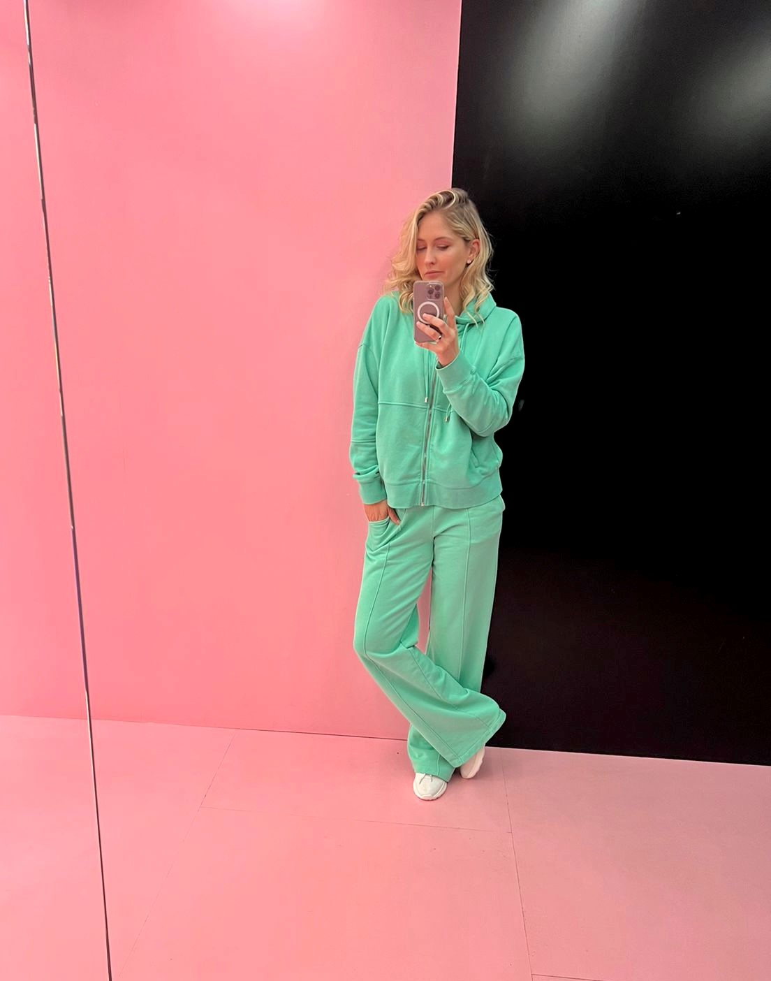 FIRST MODEL Lena on tour | FIRST MODEL