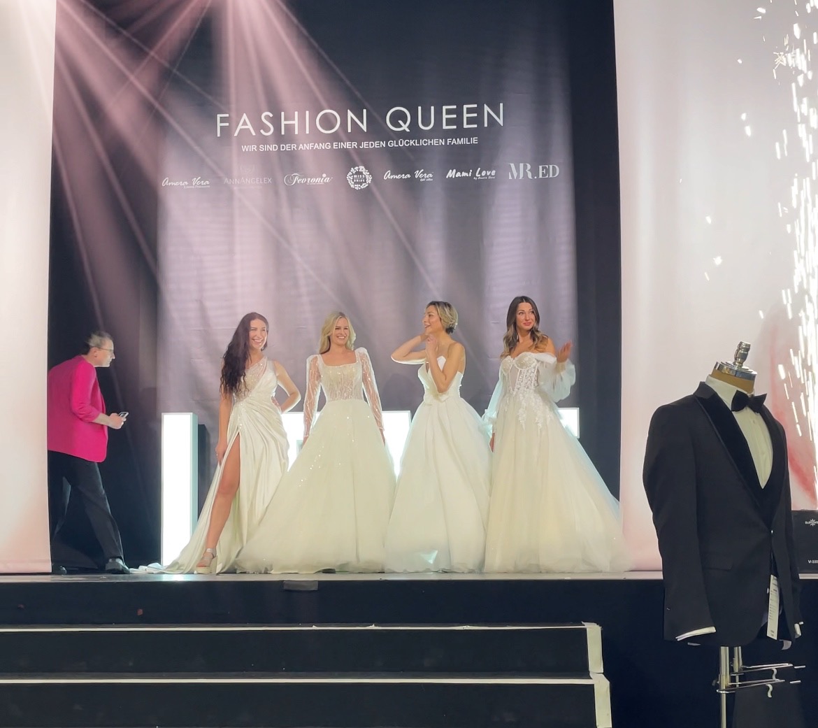 Unterwegs im Sinne der Schönheit | FIRST MODEL